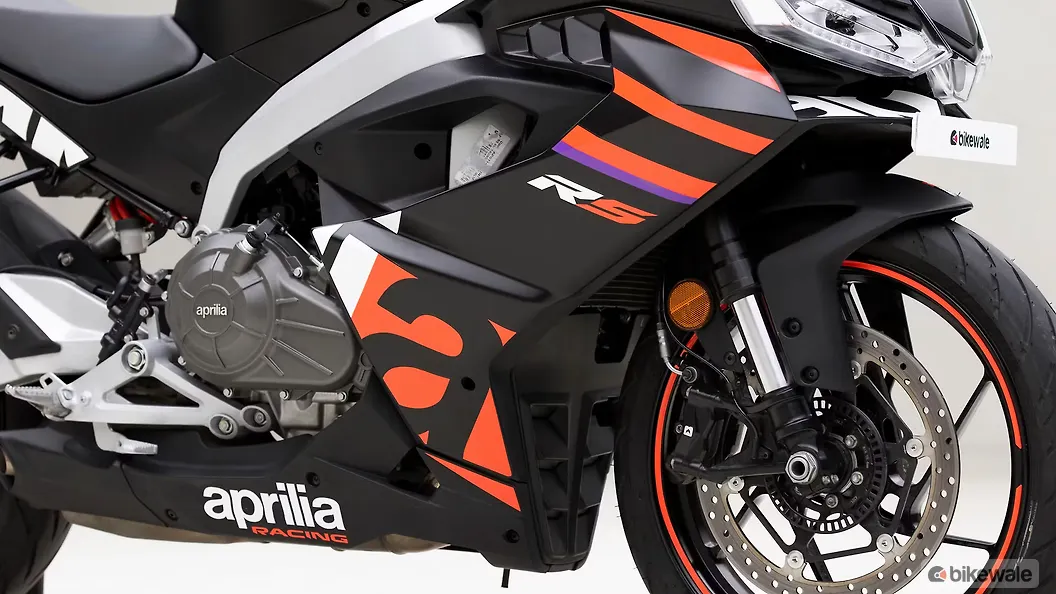 Images of Aprilia RS 457 | Photos of RS 457 - BikeWale