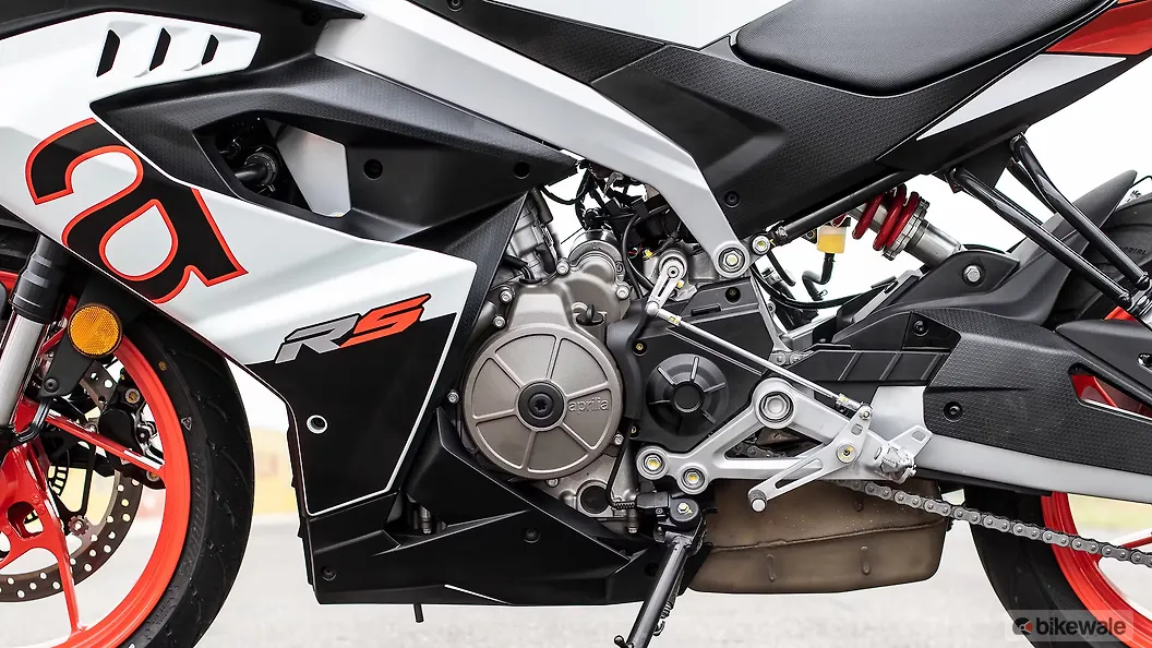 Images of Aprilia RS 457 | Photos of RS 457 - BikeWale