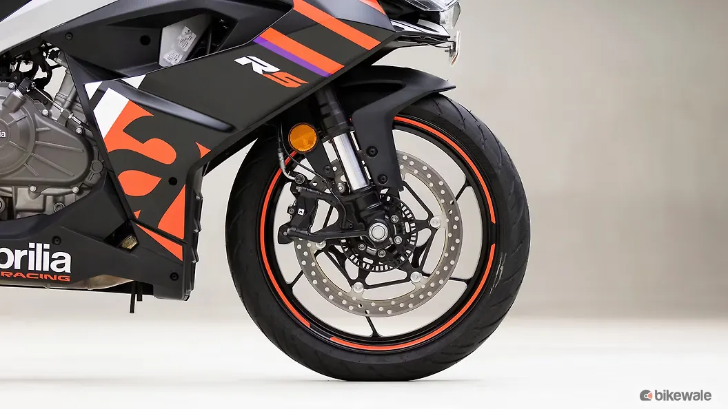 Aprilia RS 457 Front Alloy Wheel Image – BikeWale
