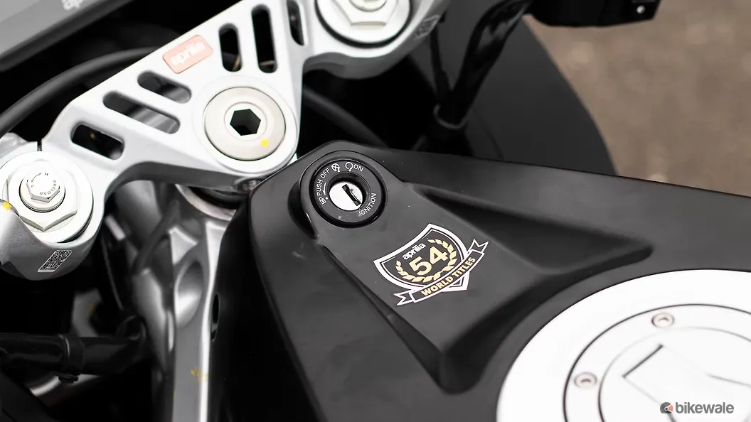 Aprilia RS 457 Ignition Switch Image – BikeWale