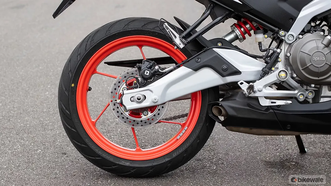 Aprilia RS 457 Rear Swing Arm Image – BikeWale Aprilia RS 457 Rear Swing Arm Image – BikeWale