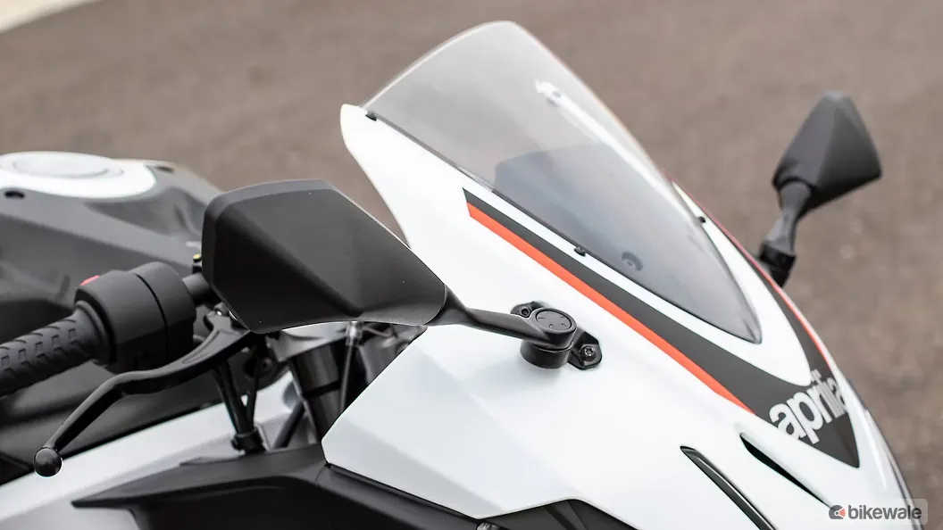 Aprilia RS 457 Front Turn Indicators Image – BikeWale