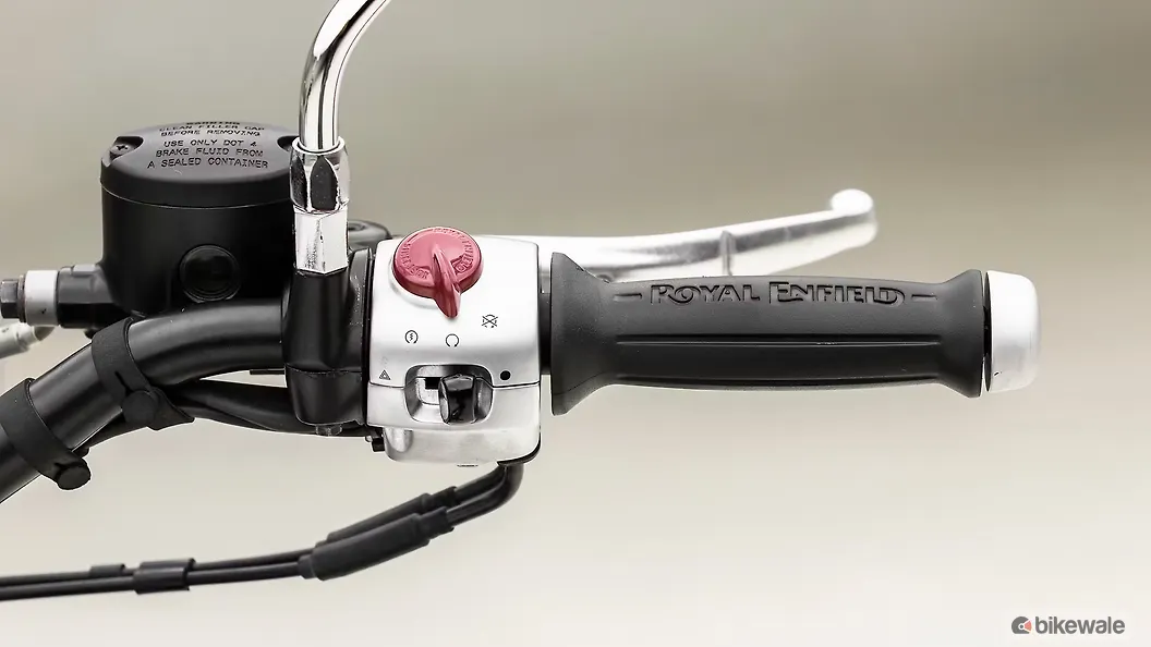 Royal Enfield Super Meteor 650 Handle Bar Image – BikeWale