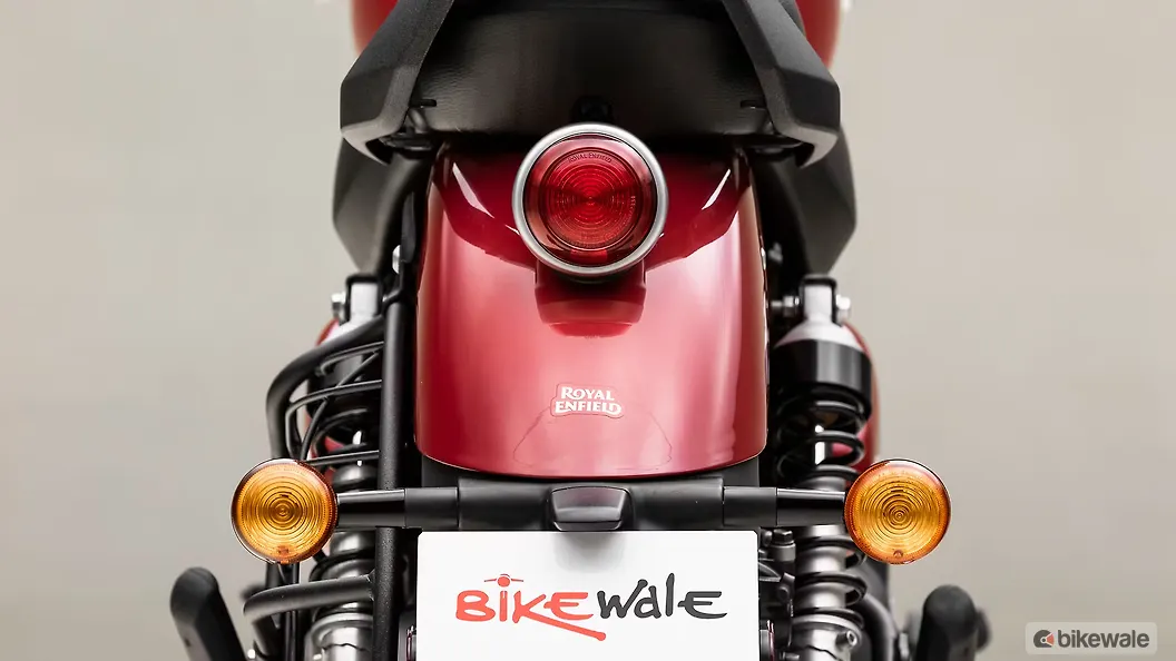 Royal Enfield Super Meteor 650 Tail Light Image – BikeWale