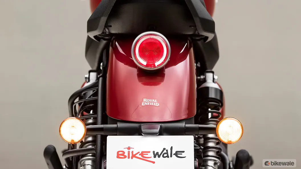 Royal Enfield Super Meteor 650 Tail Light Image – BikeWale