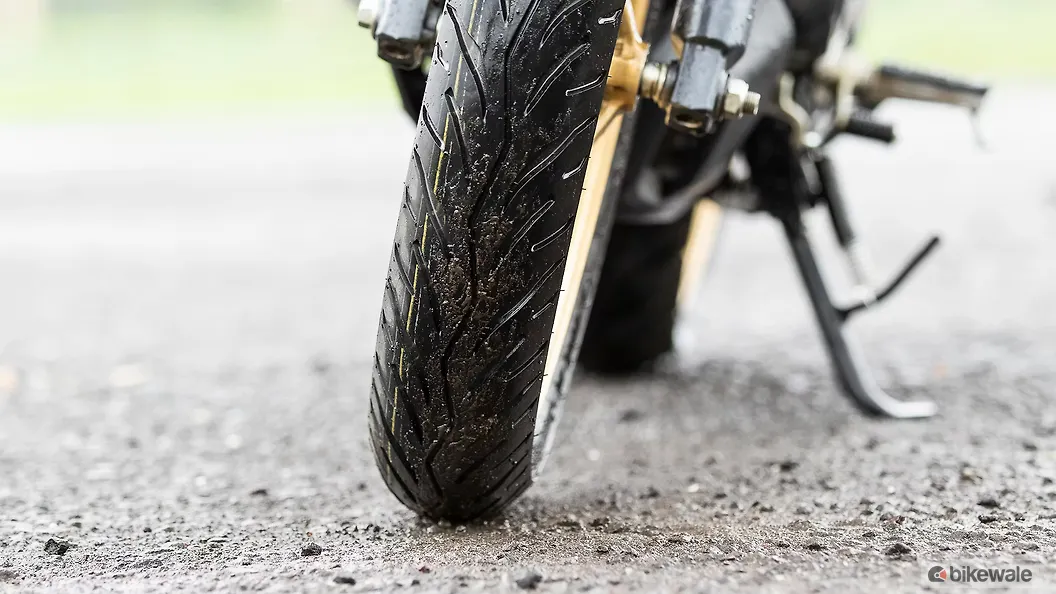 Yamaha FZS FI V4 Front Suspension Image – BikeWale