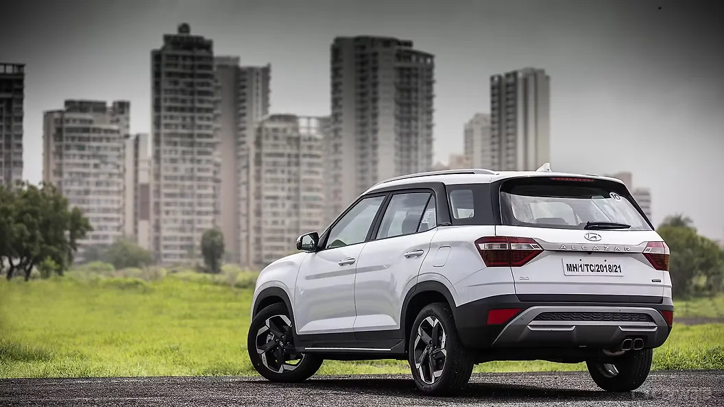 Hyundai Alcazar Images - Interior & Exterior Photo Gallery [250+ Images ...