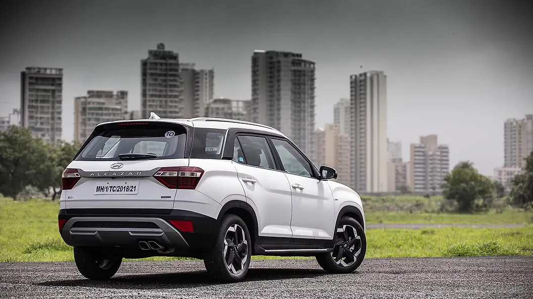 Hyundai Alcazar Images - Interior & Exterior Photo Gallery [250+ Images ...