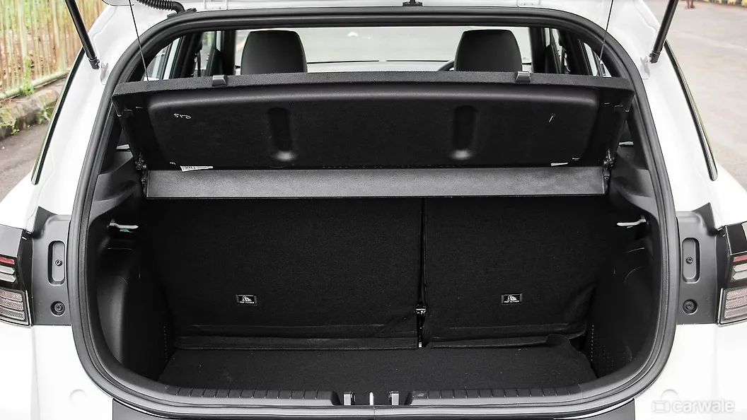 Venue N Line Bootspace Rear Seat Folded Image, Venue N Line Photos in ...