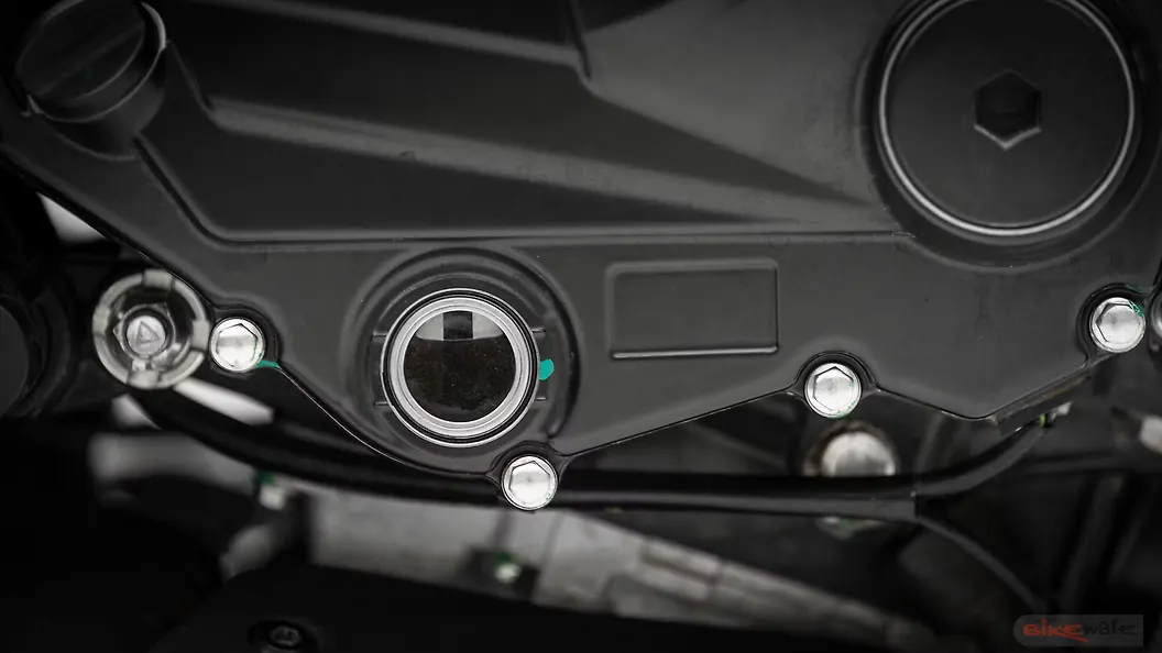 Moto Morini Seiemmezzo Engine Oil Level Indicator Image – BikeWale