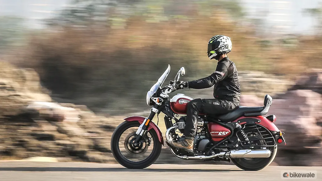 Royal Enfield Interceptor 650 Right Side View Image – BikeWale