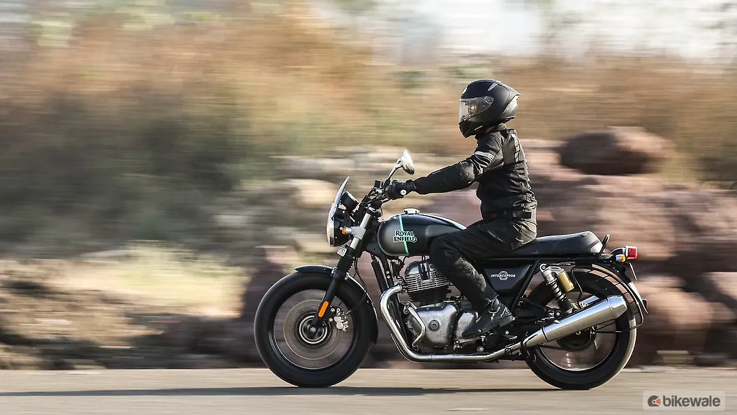 Royal Enfield Interceptor 650 Right Side View Image – BikeWale