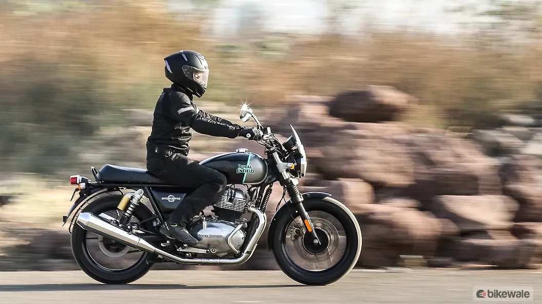 Royal Enfield Interceptor 650 Right Side View Image – BikeWale