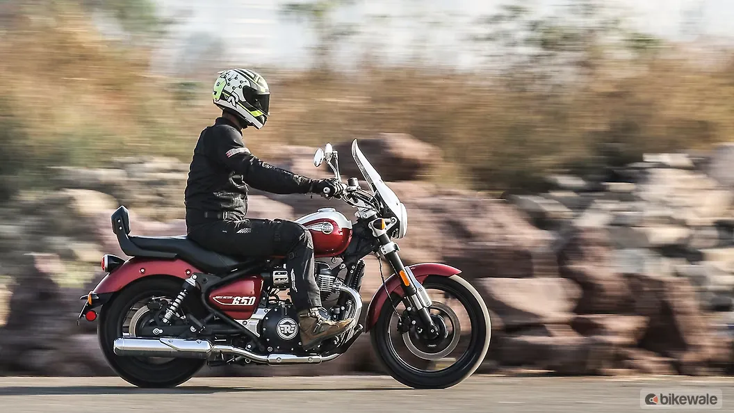 Royal Enfield Interceptor 650 Right Side View Image – BikeWale