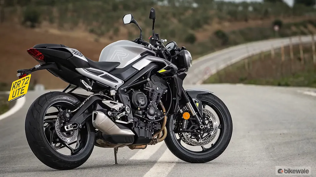Triumph Street Triple R Front View Image – BikeWale