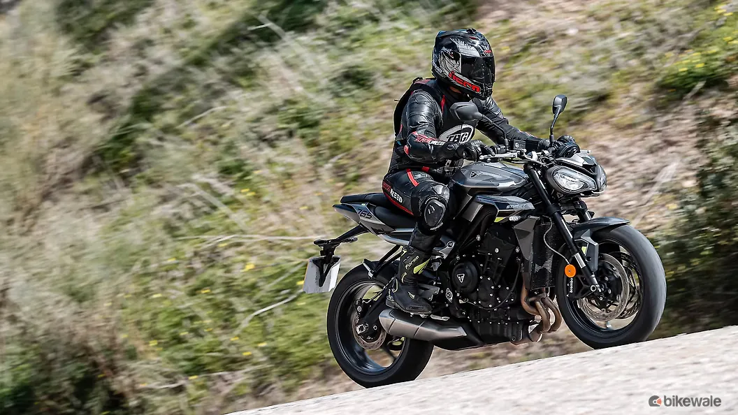 Triumph Street Triple R Rear View Image – BikeWale