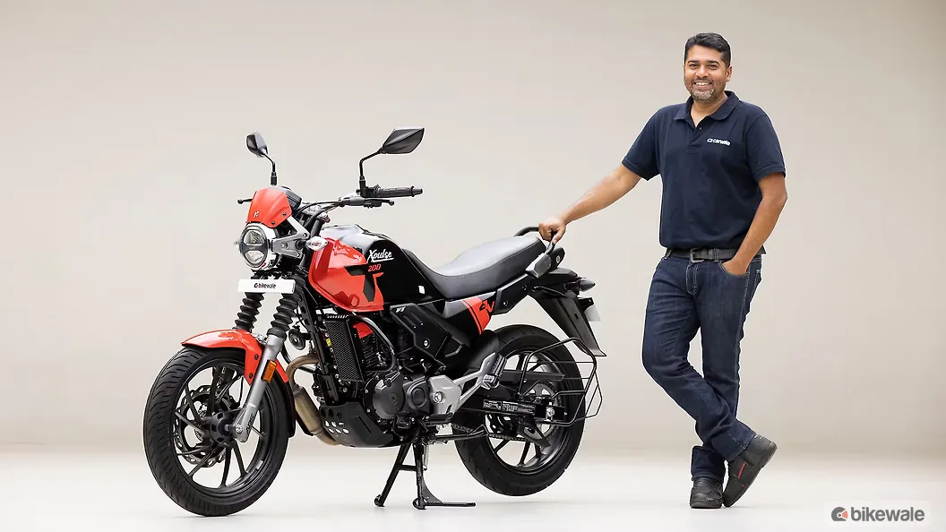 Hero Xpulse 200T 4V Right Side View Image – BikeWale