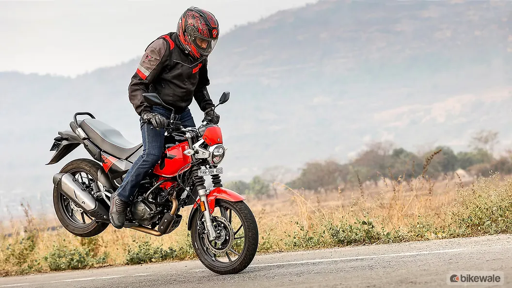 Hero Xpulse 200T 4V Rear View Image – BikeWale