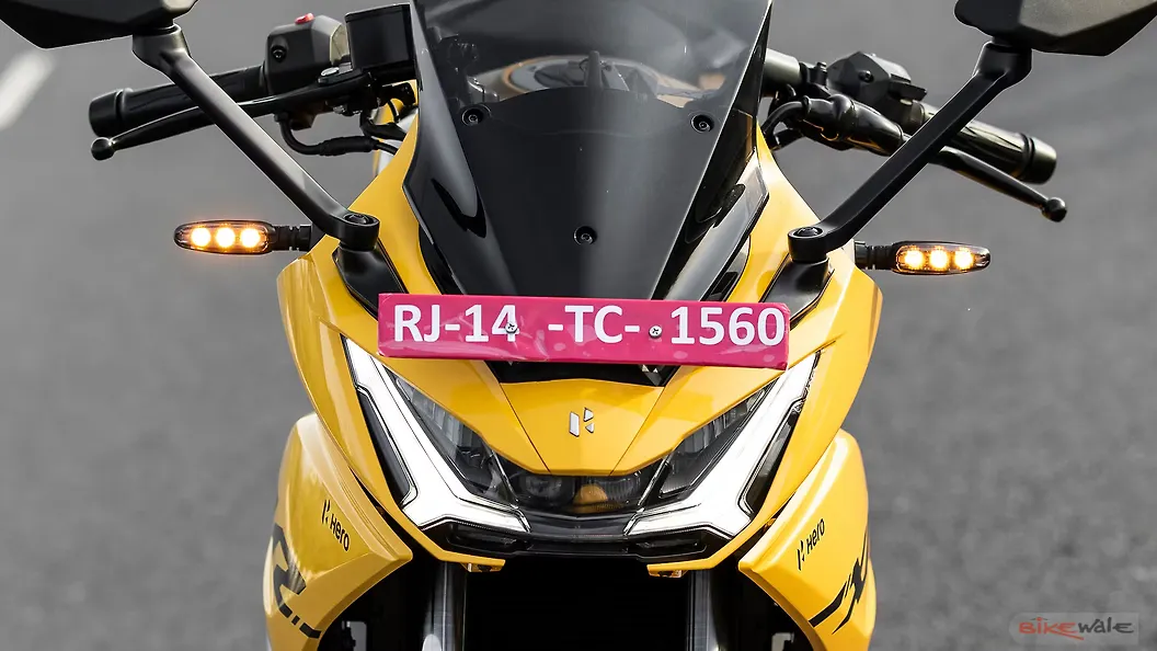 Hero Karizma XMR Front Turn Indicators Image – BikeWale