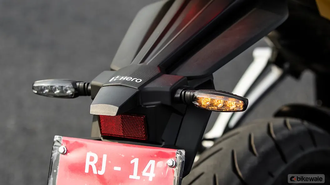 Hero Karizma XMR Rear Reflex Reflector Image – BikeWale