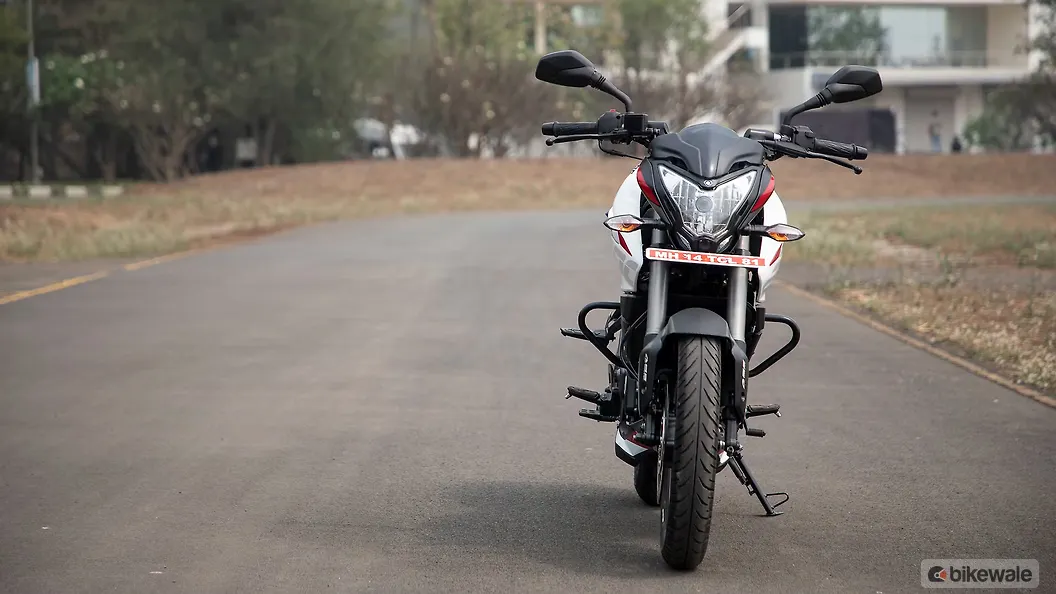 Bajaj Pulsar NS200 Handle Bar Image – BikeWale