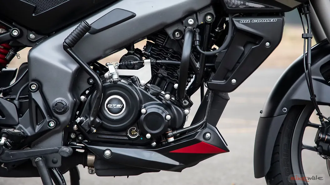 Bajaj Pulsar NS160 Engine From Left Image – BikeWale