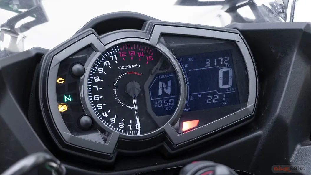 Kawasaki Ninja 400 TFT / Instrument Cluster Image – BikeWale