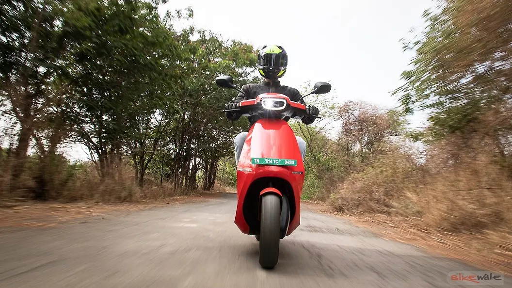 OLA S1 Pro Left Front Three Quarter Image – BikeWale