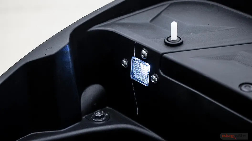 Hero Xoom Underseat Storage Image – BikeWale