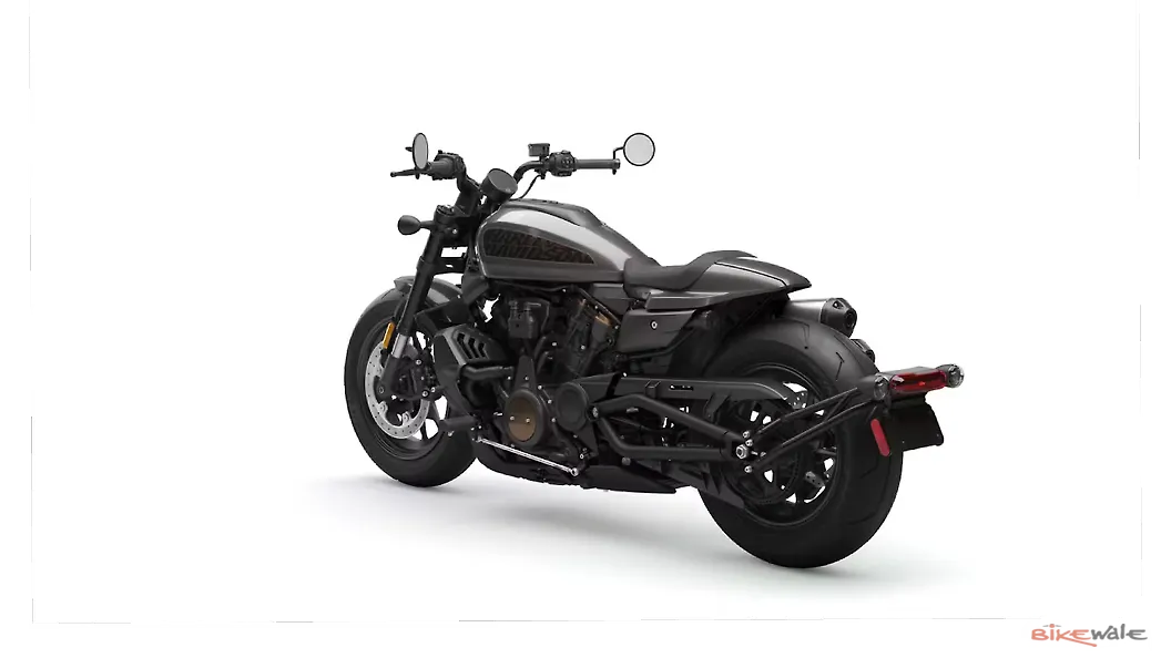 Images of Harley-Davidson Sportster S | Photos of Sportster S - BikeWale