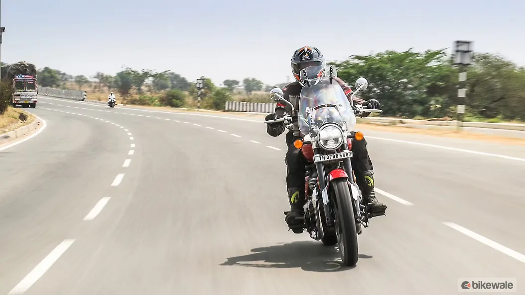 Royal Enfield Super Meteor 650 Front View Image – BikeWale