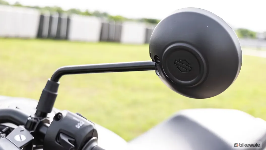 Harley-Davidson X440 Rear View Mirror Image – BikeWale