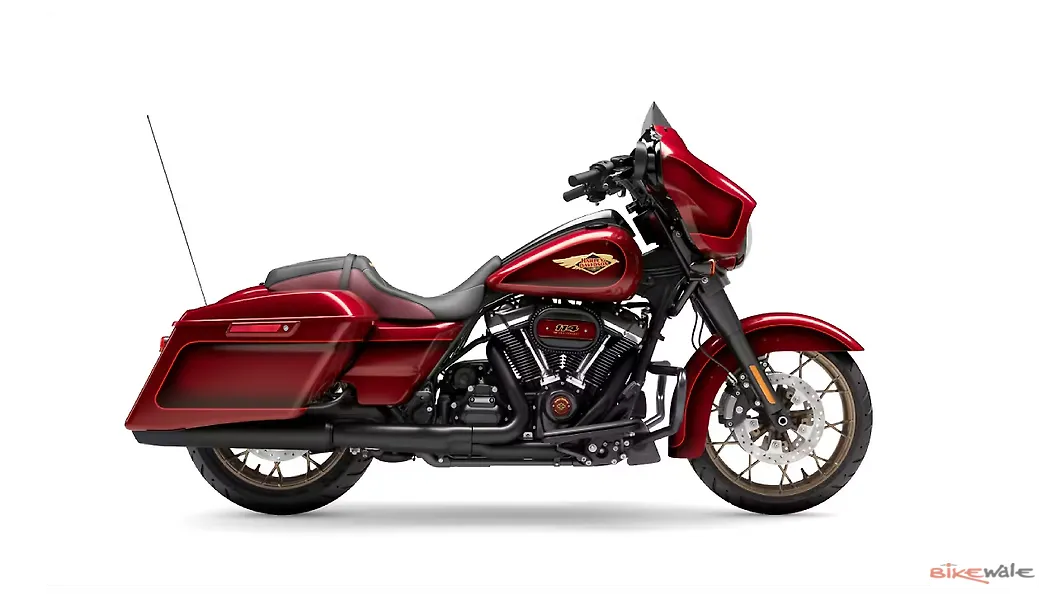 Harley-Davidson Street Glide Special Right Side View Image – BikeWale