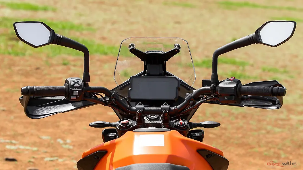 KTM 390 Adventure High Beam Low Beam Switch Image – BikeWale