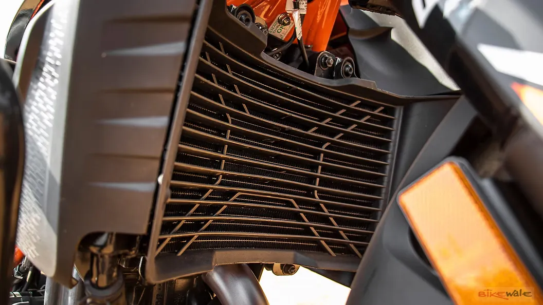 KTM 390 Adventure Side Fairing Image – BikeWale