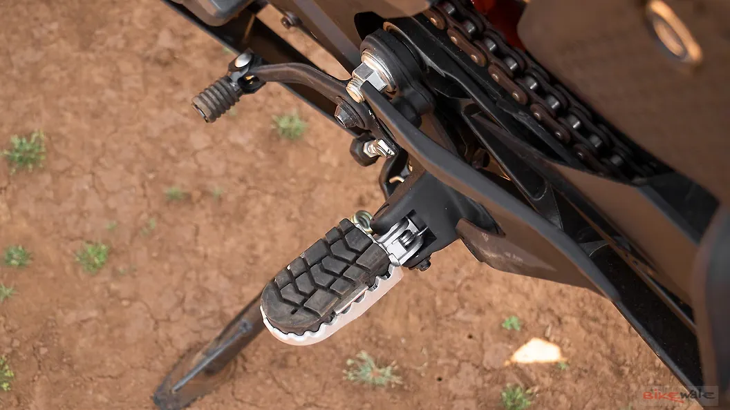 KTM 390 Adventure Side Stand Image – BikeWale