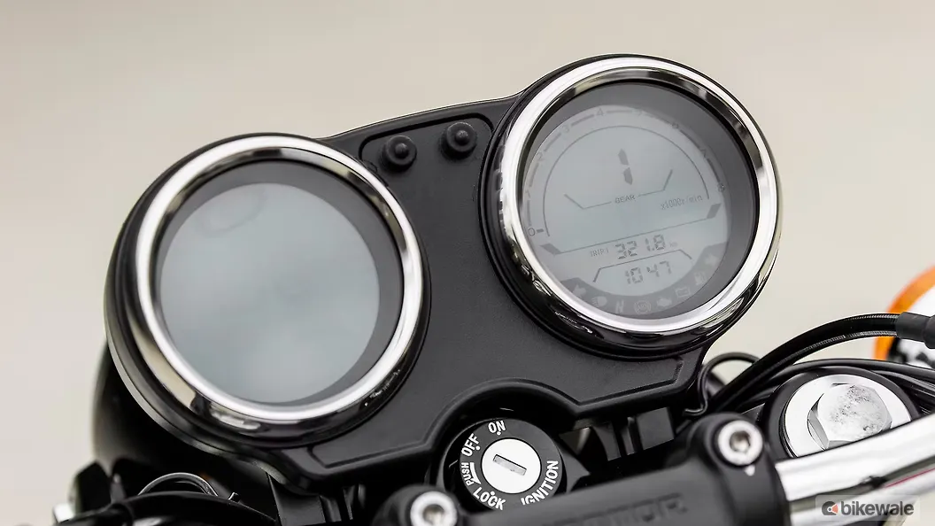 QJ Motor SRC 500 Instrument Cluster Image – BikeWale