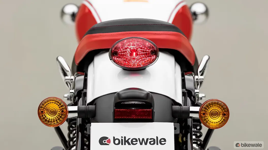 QJ Motor SRC 500 Tail Light Image – BikeWale