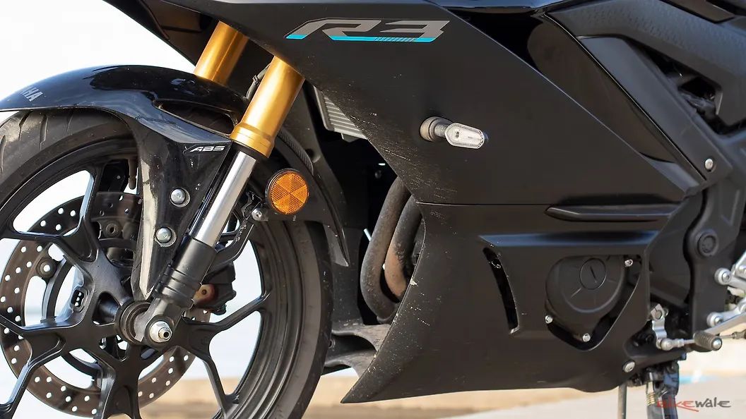 Yamaha YZF-R3 Engine Cowl Image – BikeWale