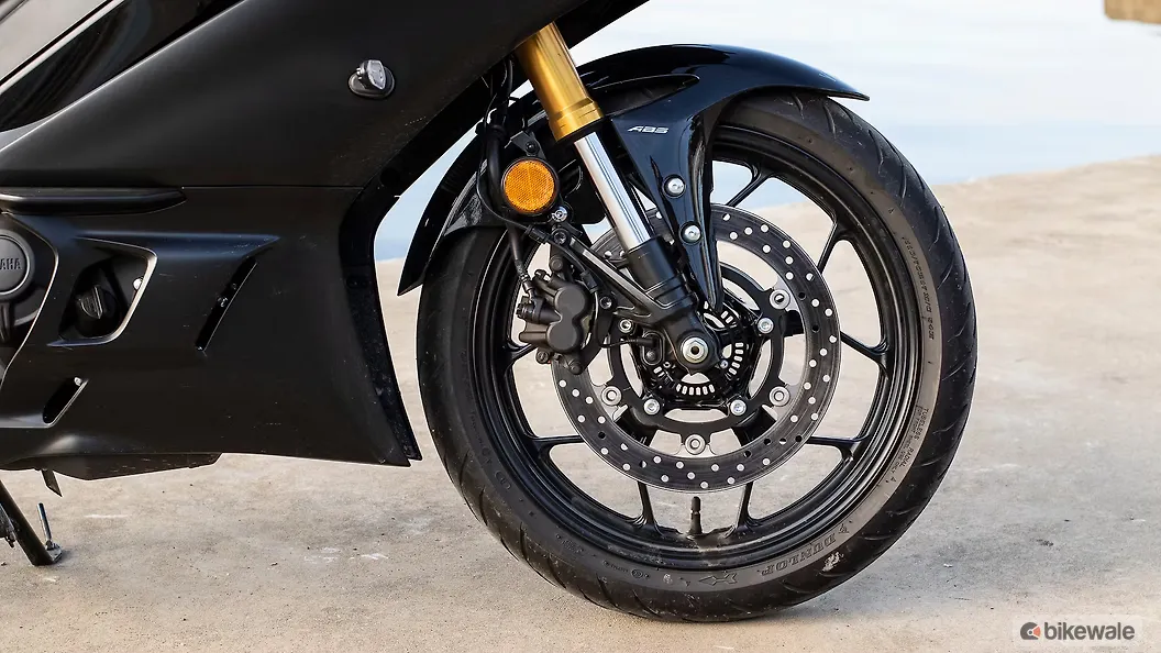 Yamaha R3 Front Wheel Image – BikeWale