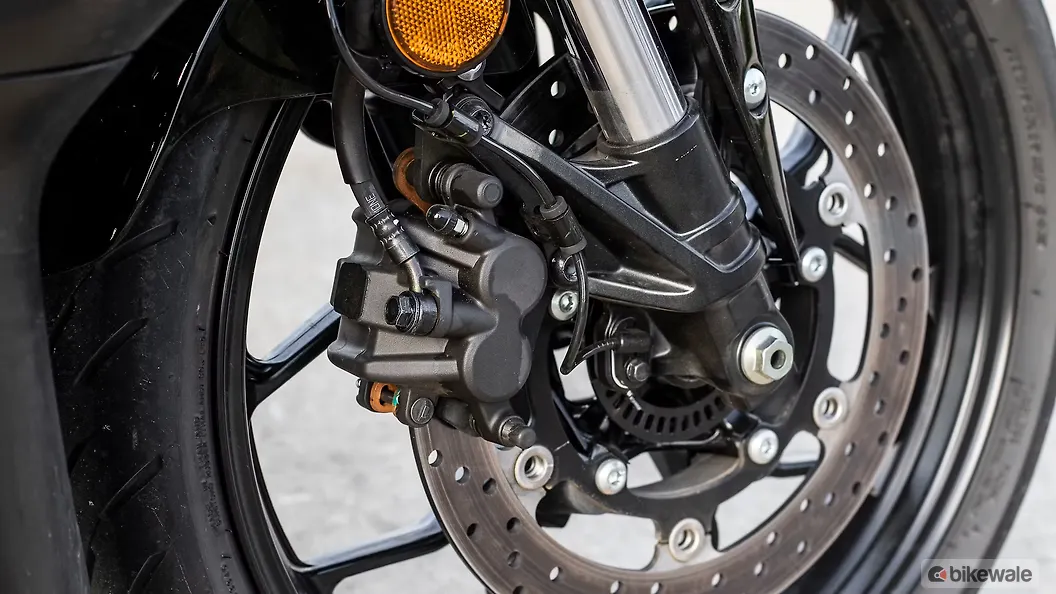Yamaha R3 Front Disc Brake Caliper Image – BikeWale