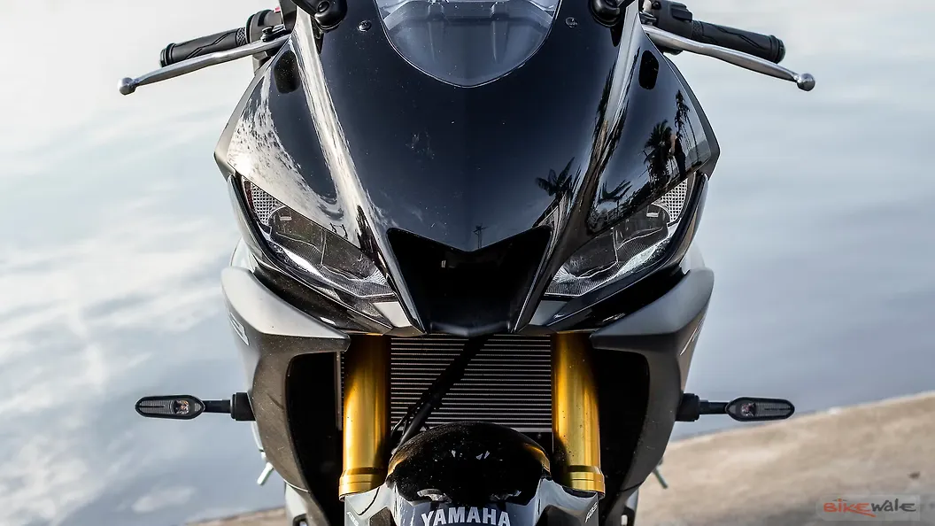Yamaha YZF-R3 Side Fairing Image – BikeWale