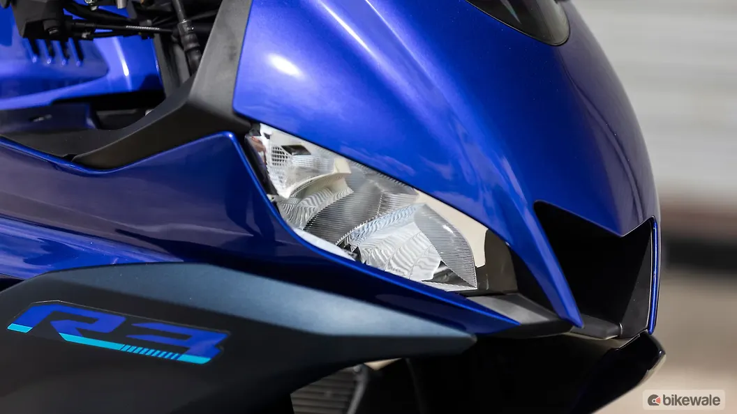Yamaha R3 Head Light Image – BikeWale