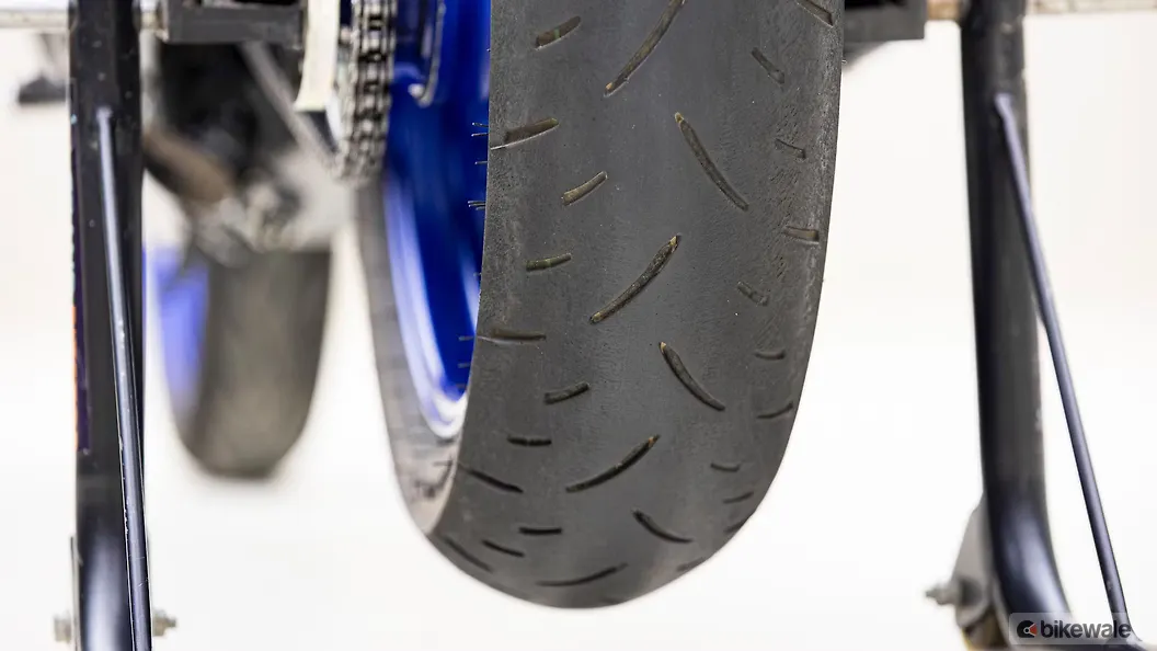 Yamaha YZF-R3 Gear Shift Lever Image – BikeWale