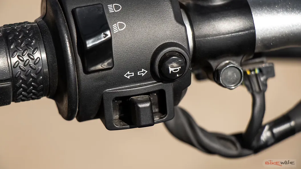 Yamaha MT-03 Steering Lock Image – BikeWale