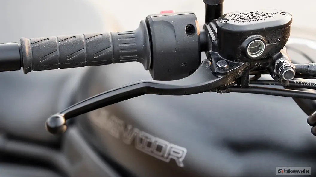 Kawasaki Eliminator Front Wheel Image – BikeWale