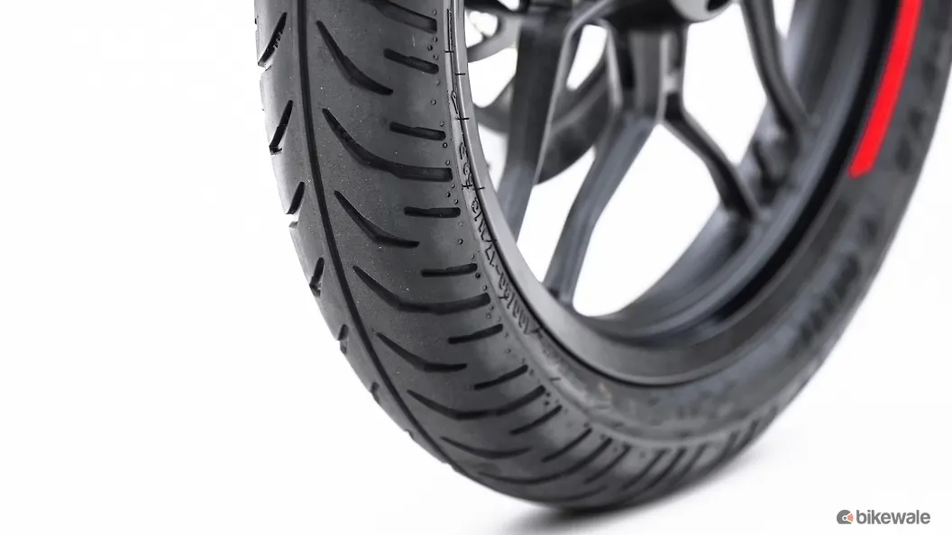 Bajaj Pulsar N250 Front Tyre Image – BikeWale
