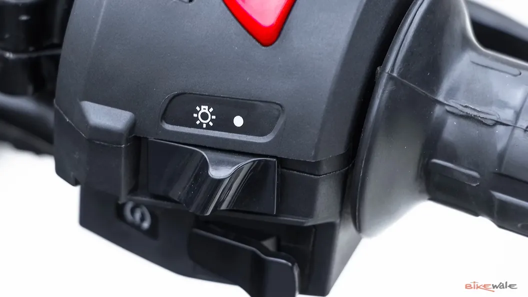 Bajaj Pulsar N250 Handle Bar Image – BikeWale