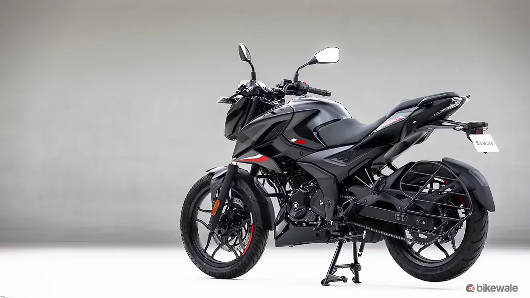 Bajaj Pulsar N250 Rear View Image – BikeWale