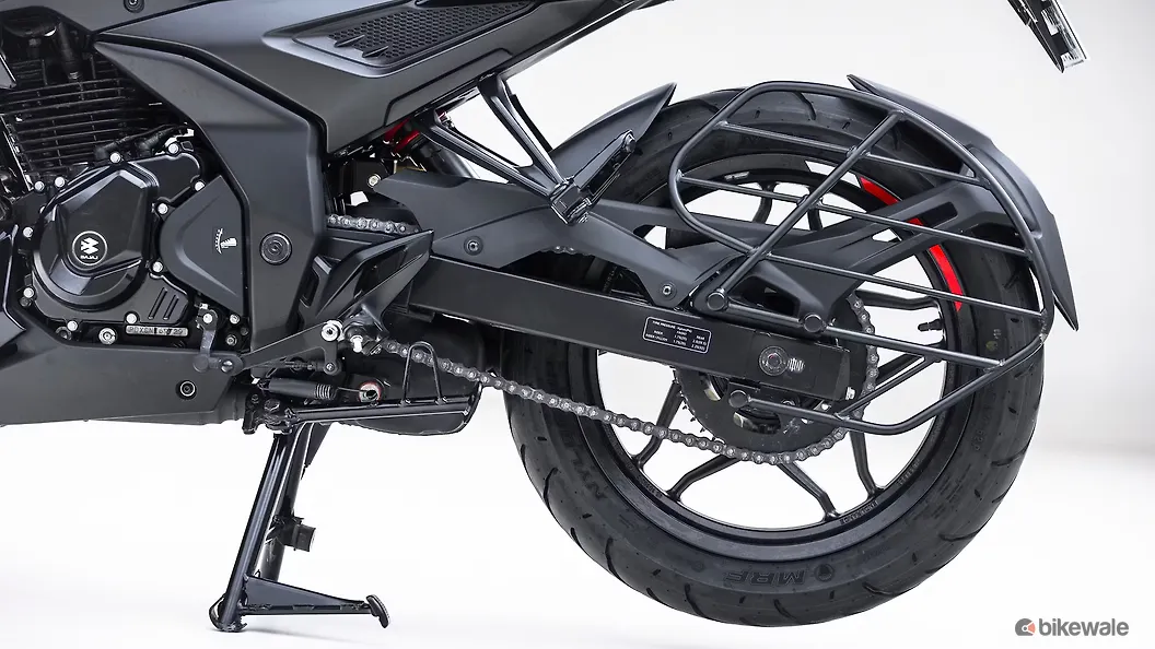 Bajaj Pulsar N250 Rear Swing Arm Image – BikeWale